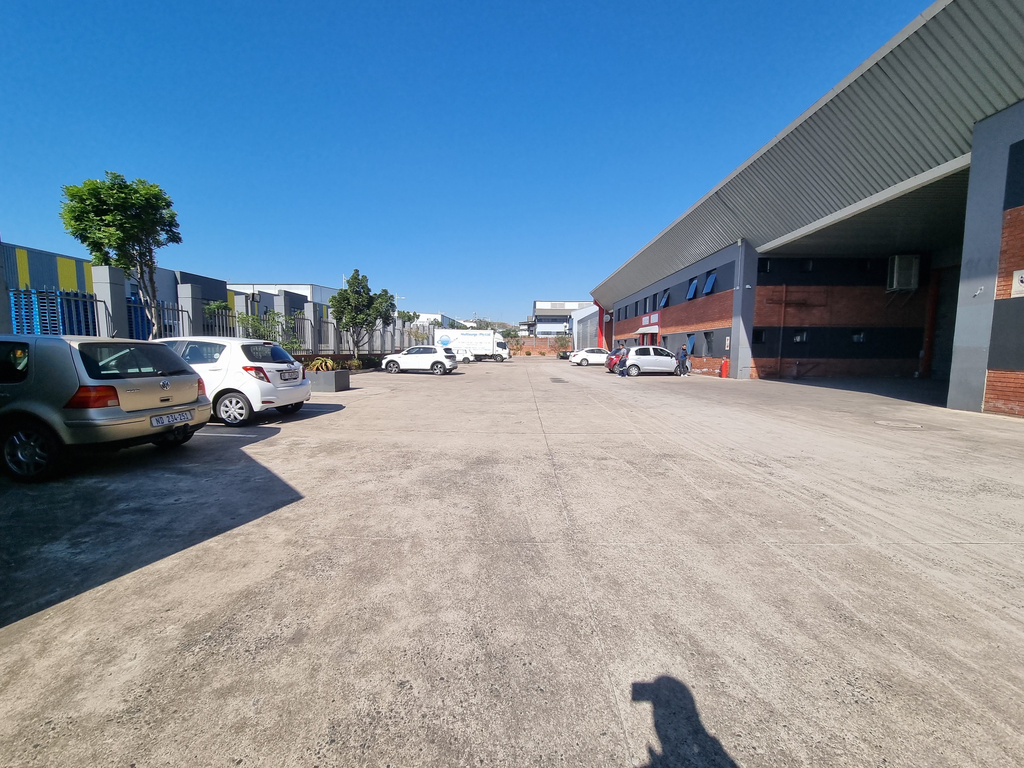 ± 642 m² Mini Factory Located in Cornubia
