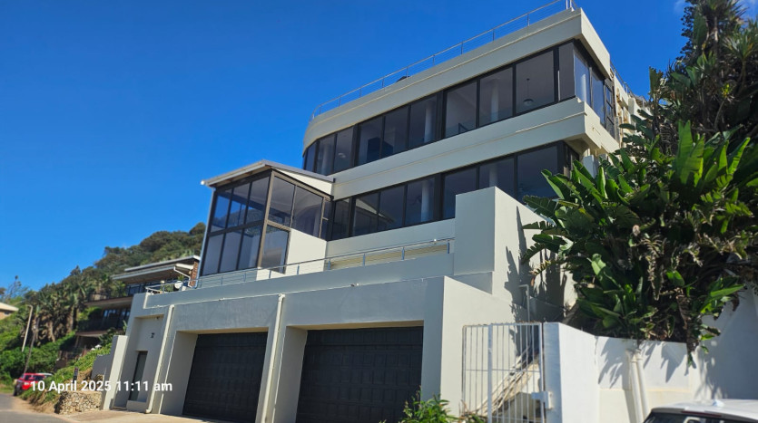 Redesigned Beachfront Home Umdloti, Durban