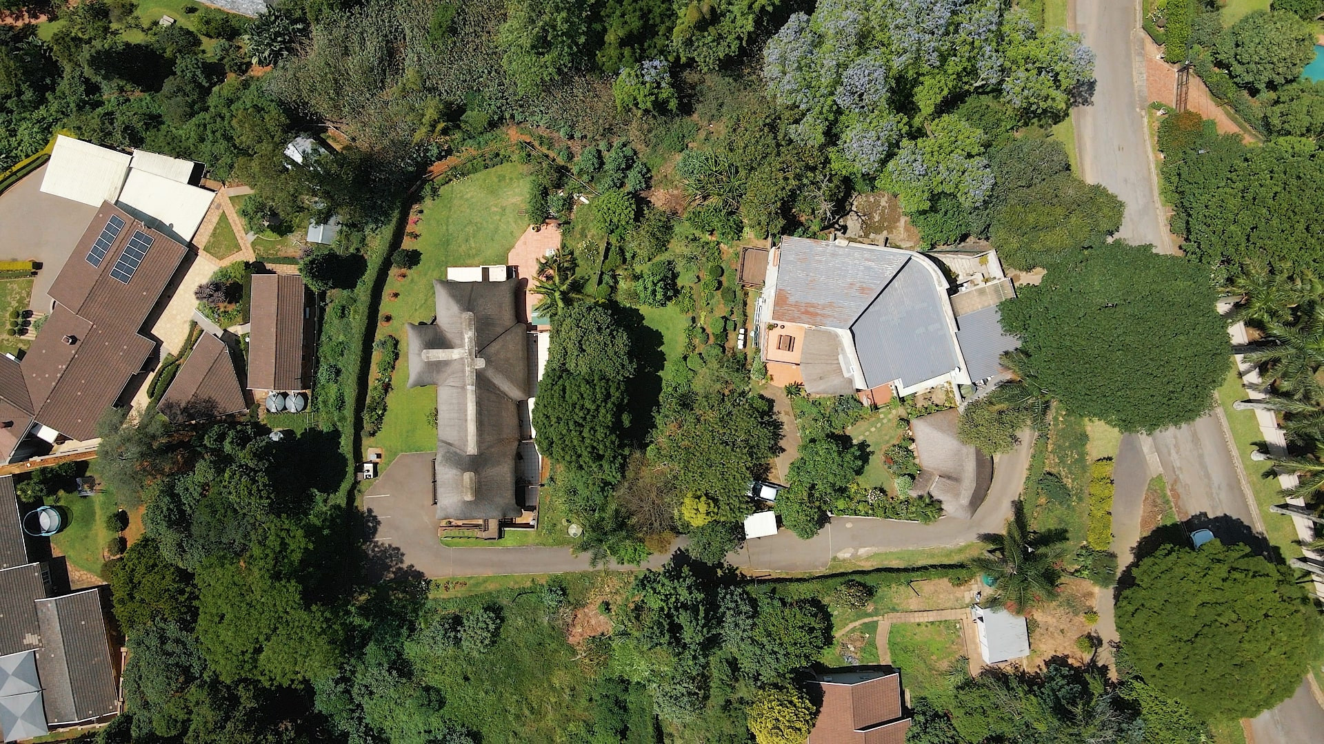 5 Bedroom Family Home
